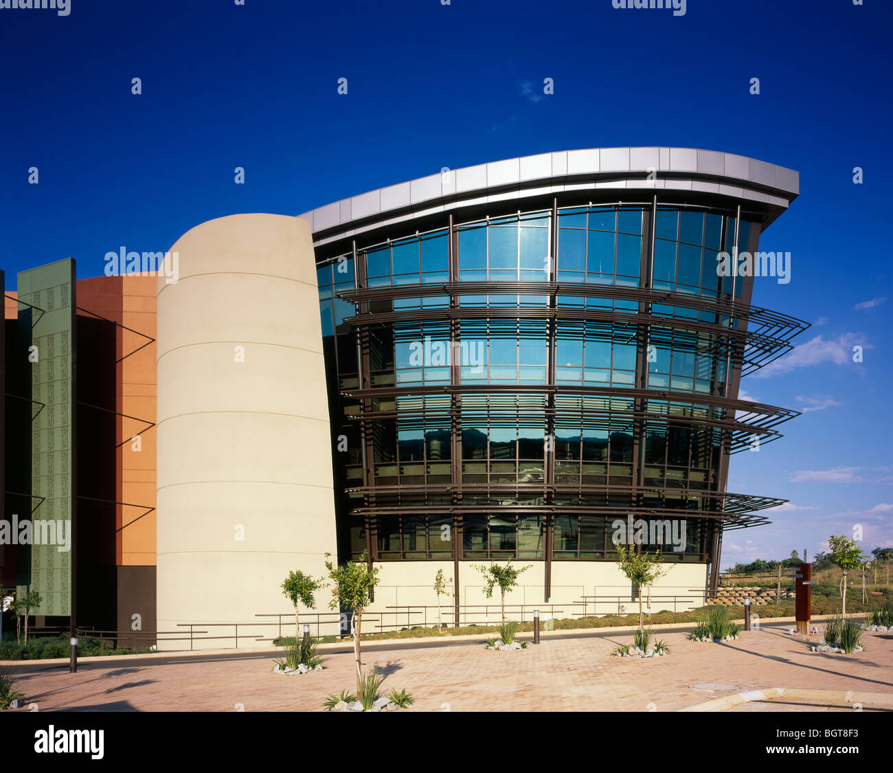 FNB WESBANK NO 1 ENTERPRISE RD FAIRLANDS BUILDING, JOHANNESBURG, SOUTH ...