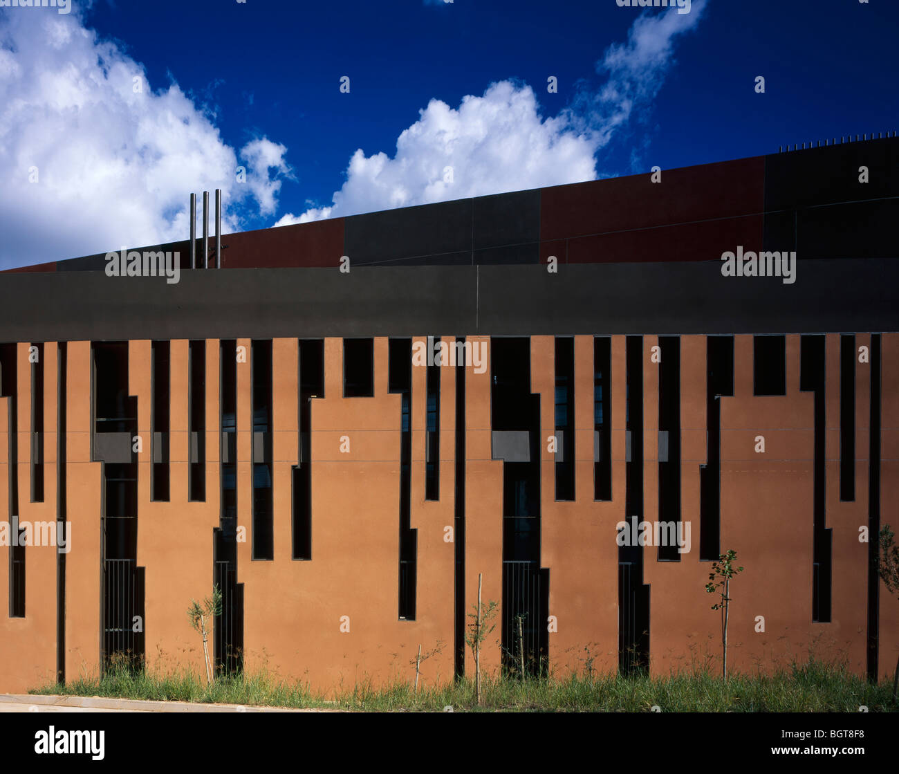 FNB WESBANK NO 1 ENTERPRISE RD FAIRLANDS BUILDING, JOHANNESBURG, SOUTH ...