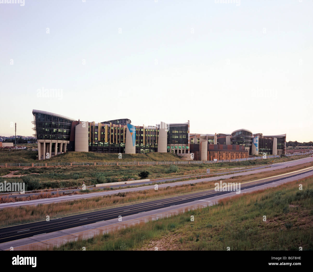 FNB WESBANK NO 1 ENTERPRISE RD FAIRLANDS BUILDING, JOHANNESBURG, SOUTH ...