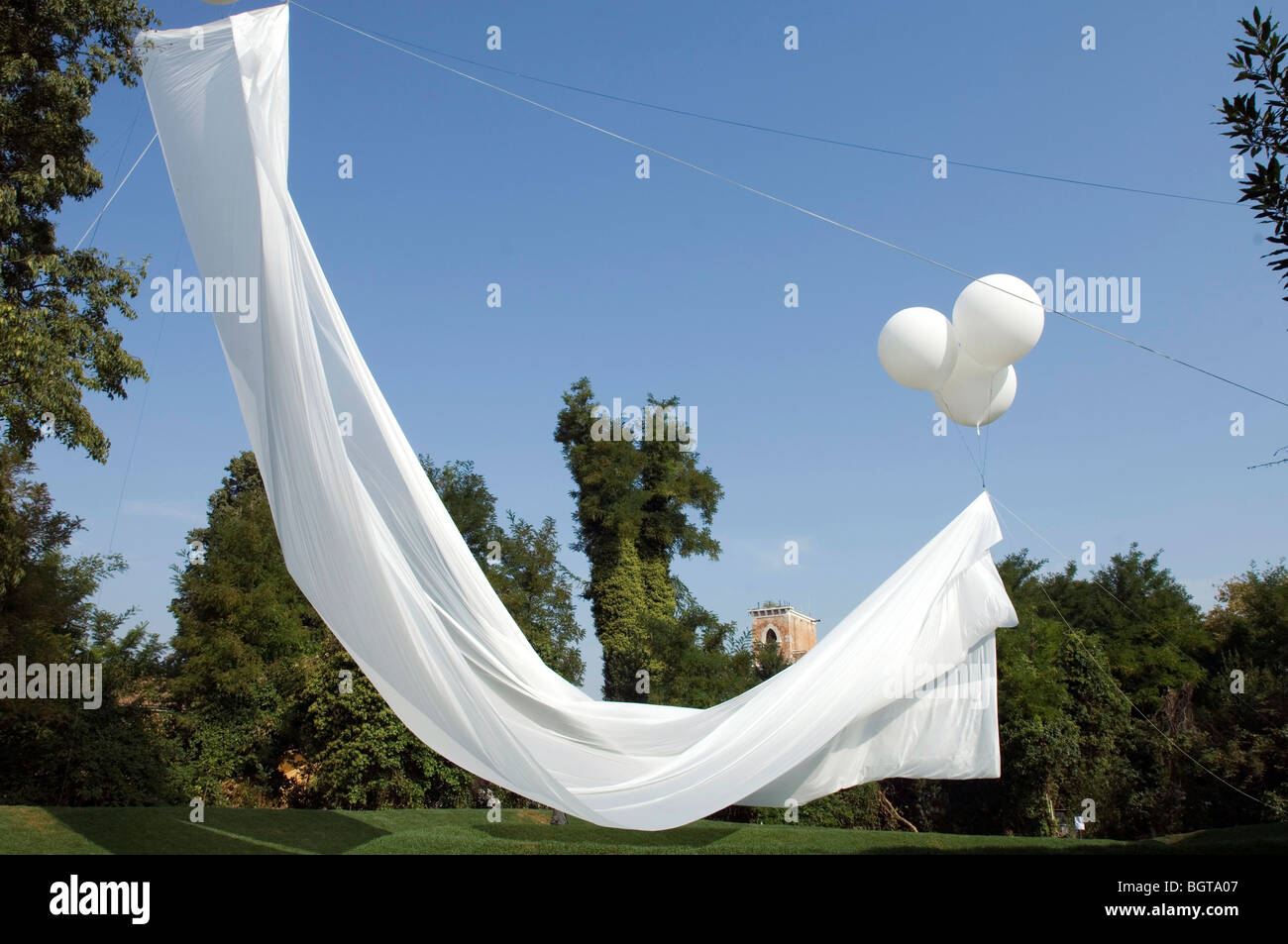 towards paradise, arsenale gardens, venice biennale 2008, enlightenment ...