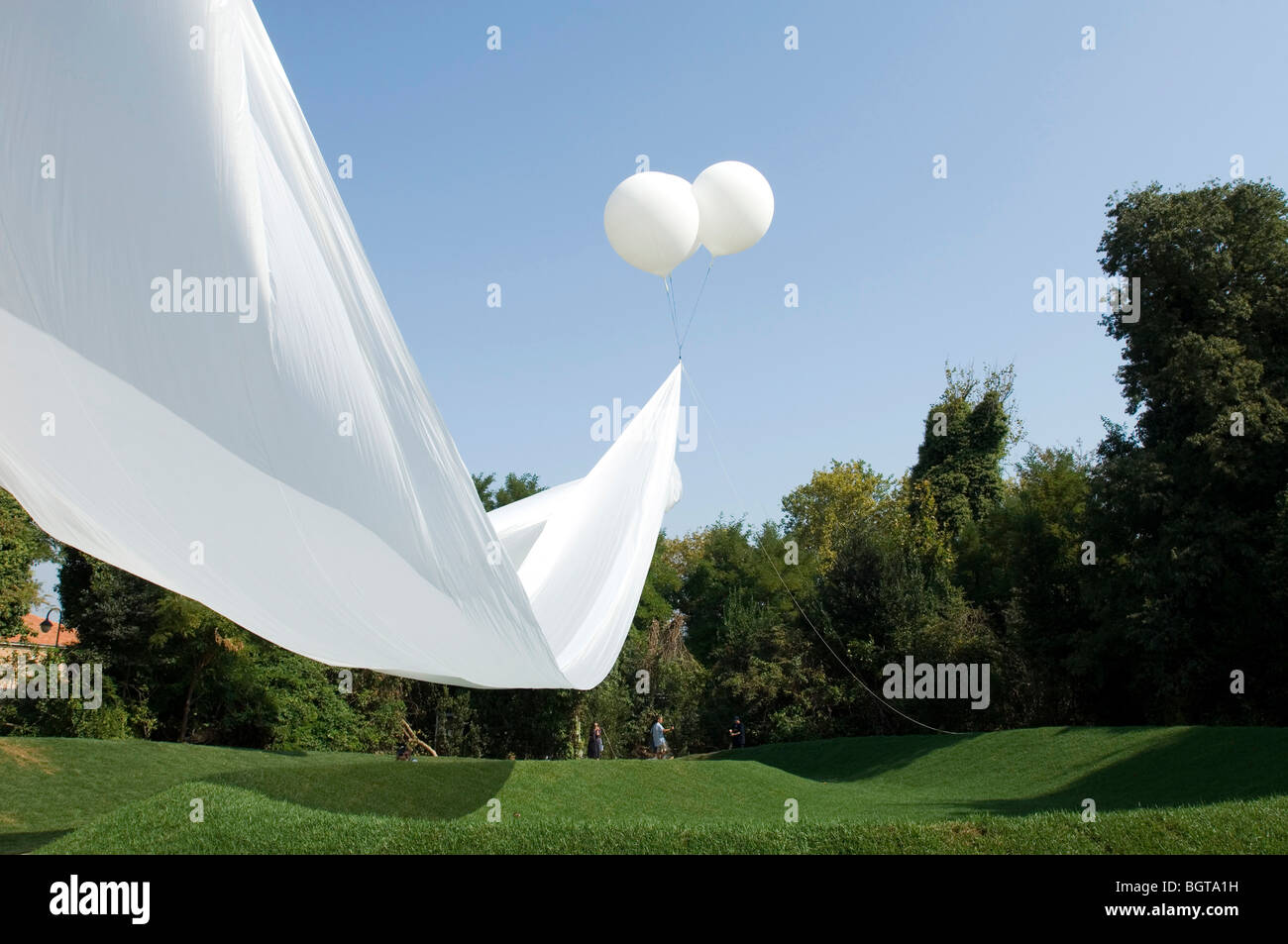 towards paradise, arsenale gardens, venice biennale 2008. enlightenment ...
