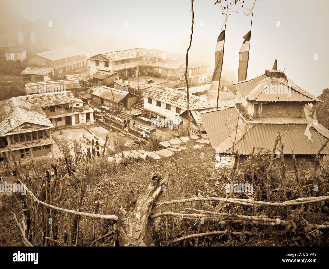 Village of Tadapani in the Annapurna trekking region of Nepal Stock ...