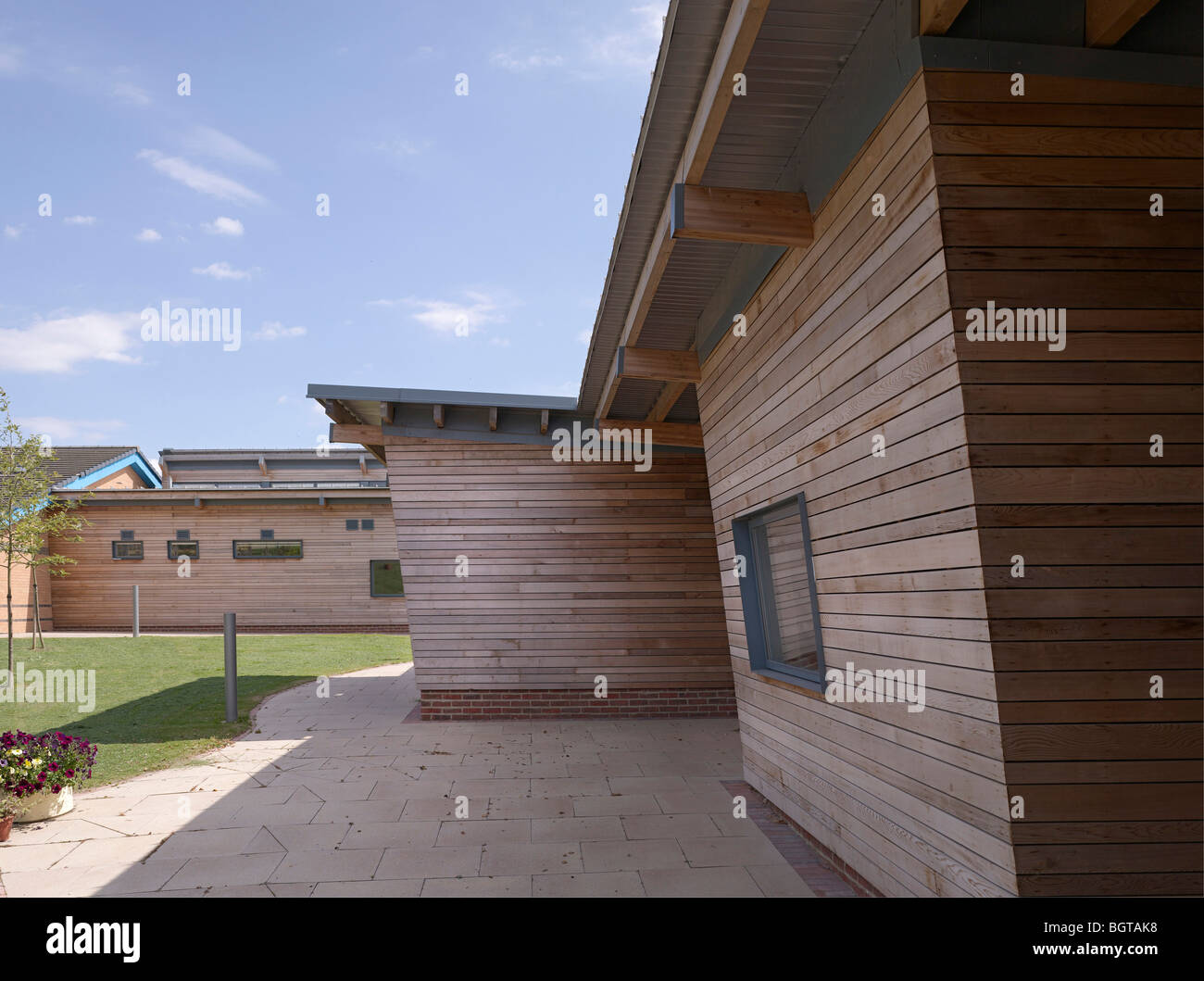 IFIELD SCHOOL, GRAVESEND, UNITED KINGDOM, HAVERSTOCK ASSOCIATES LLP ...