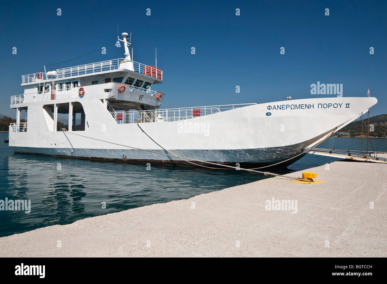 Small car ferry hi-res stock photography and images - Alamy