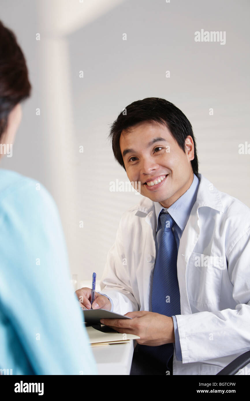 Singapore Women Doctor High Resolution Stock Photography and Images - Alamy