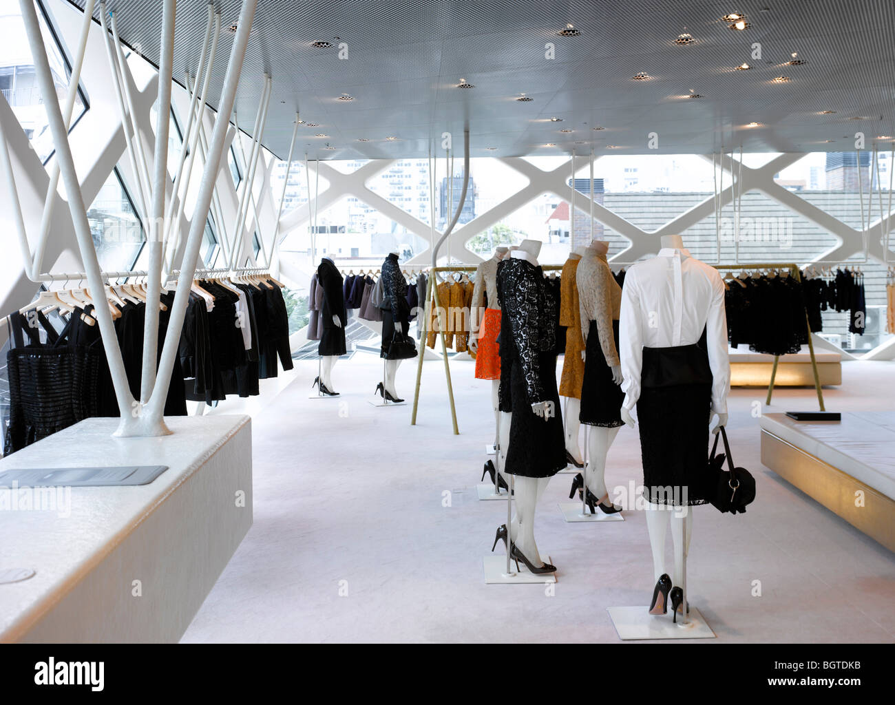 PRADA STORE, TOKYO, JAPAN, HERZOG & DE MEURON Stock Photo - Alamy