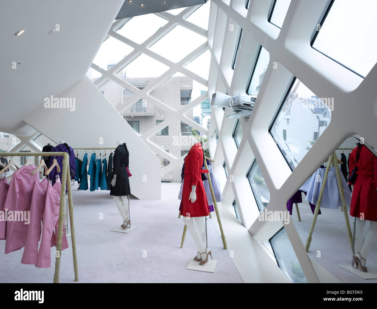 PRADA STORE, TOKYO, JAPAN, HERZOG & DE MEURON Stock Photo - Alamy