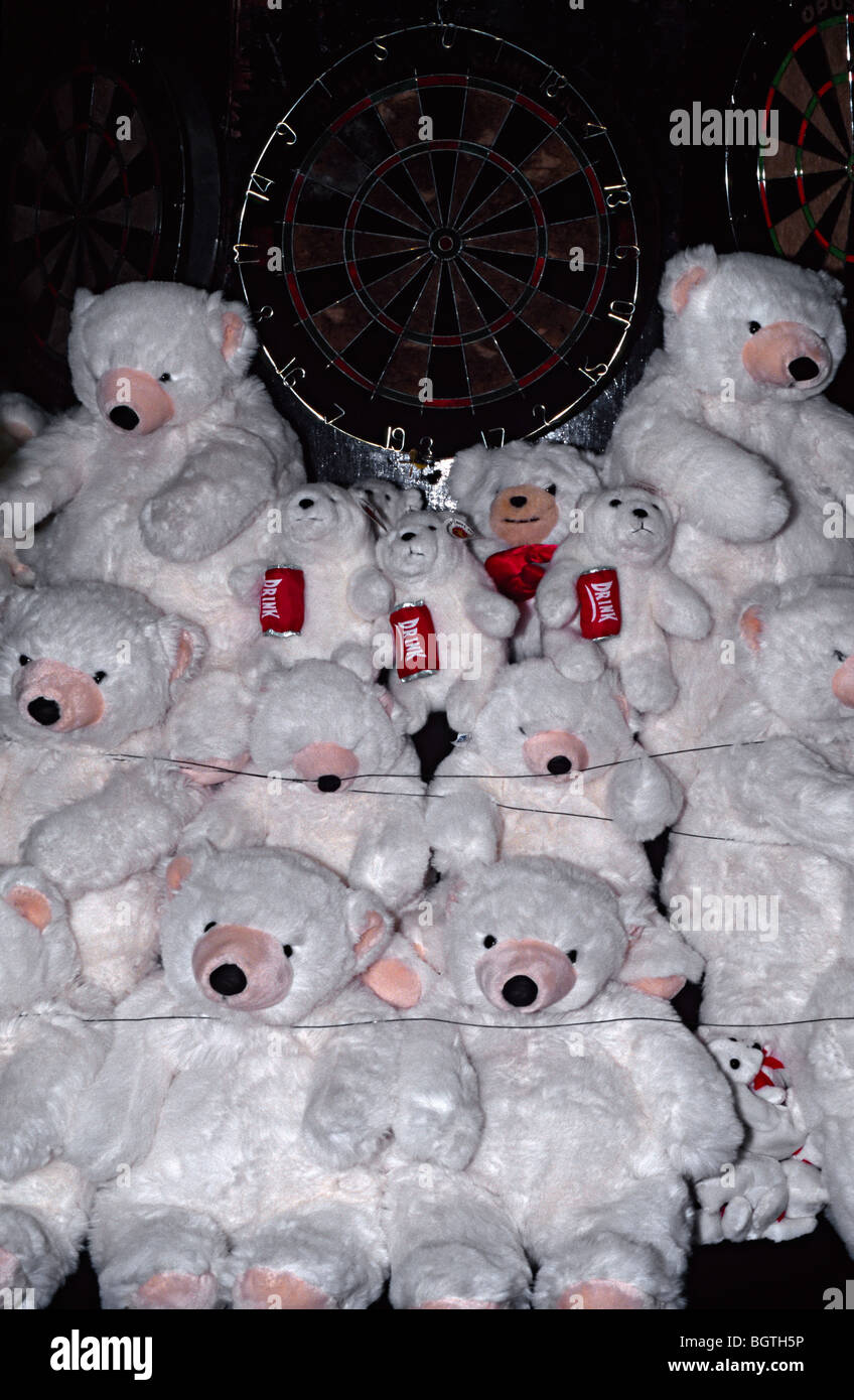 white teddy bears at a fairground ready to win on a tombola Stock Photo ...