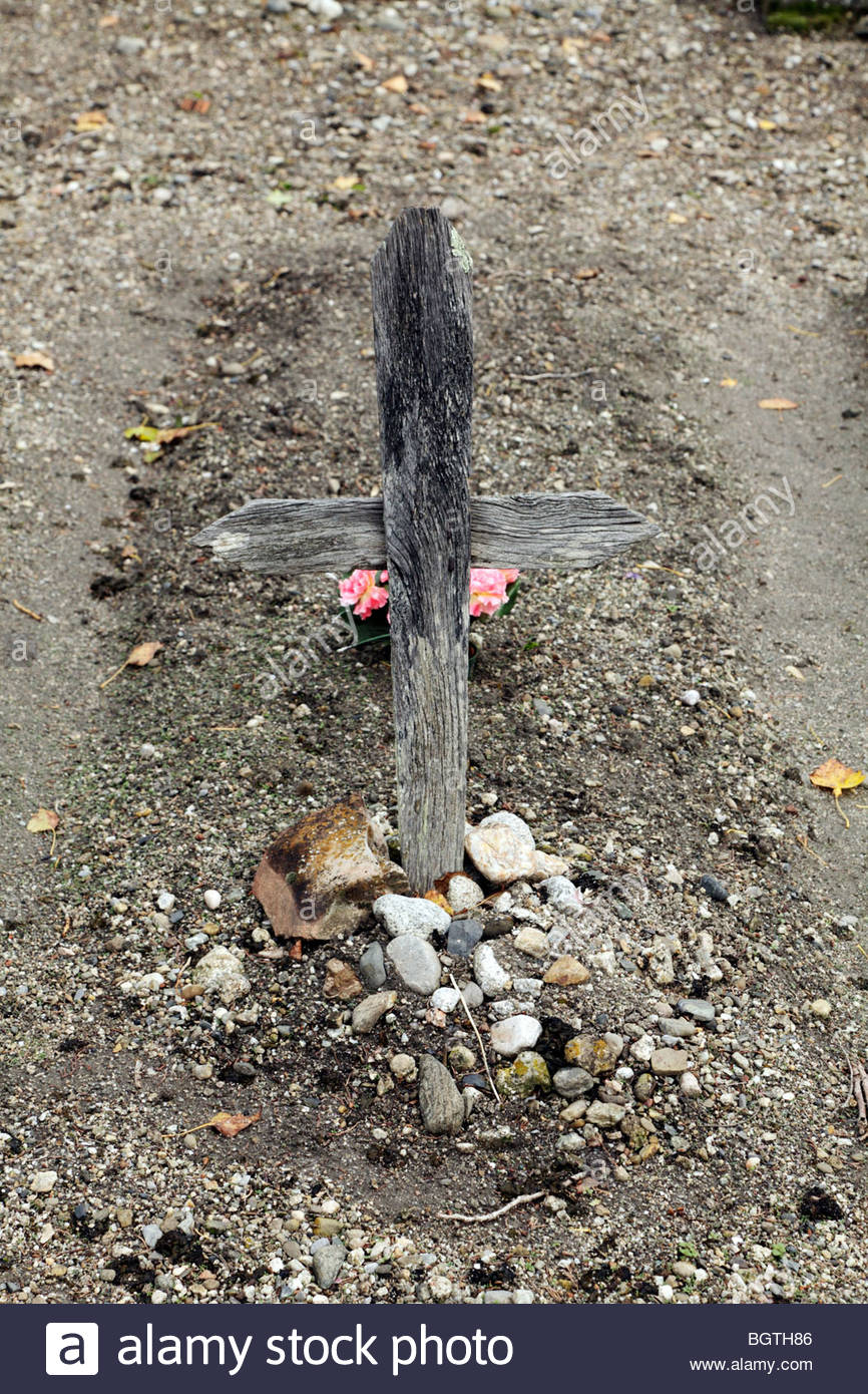 Old Wooden Grave Marker Stock Photos & Old Wooden Grave Marker Stock ...