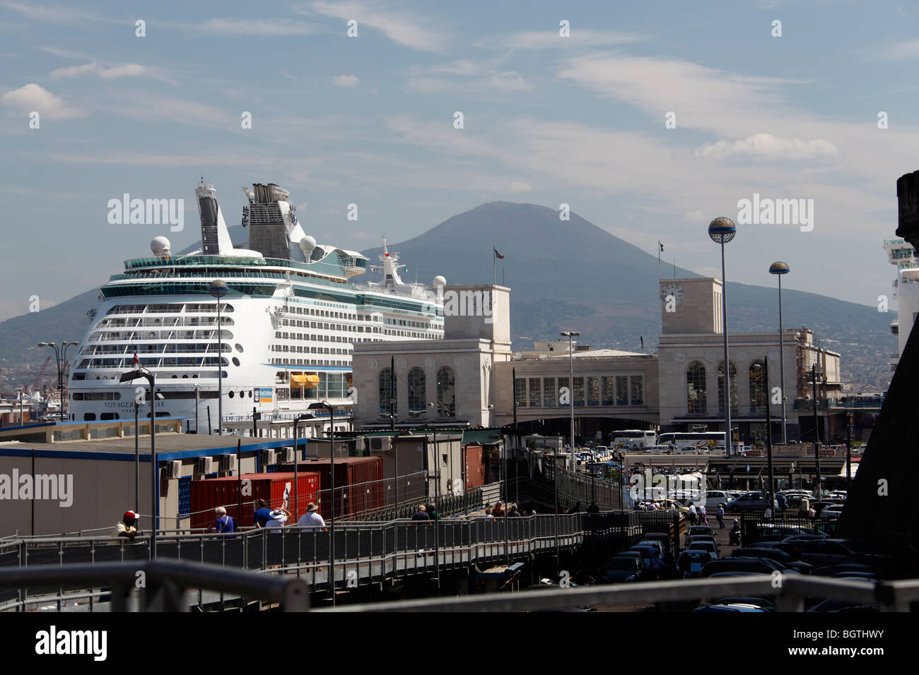 Neapel hafen hi-res stock photography and images - Alamy