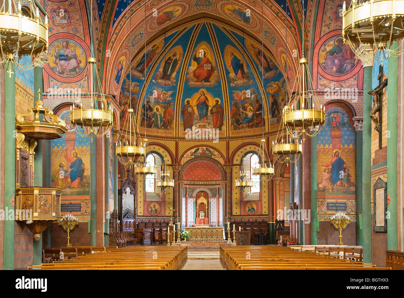 SAINT-CAPRAIS CATHEDRAL, AGEN Stock Photo - Alamy