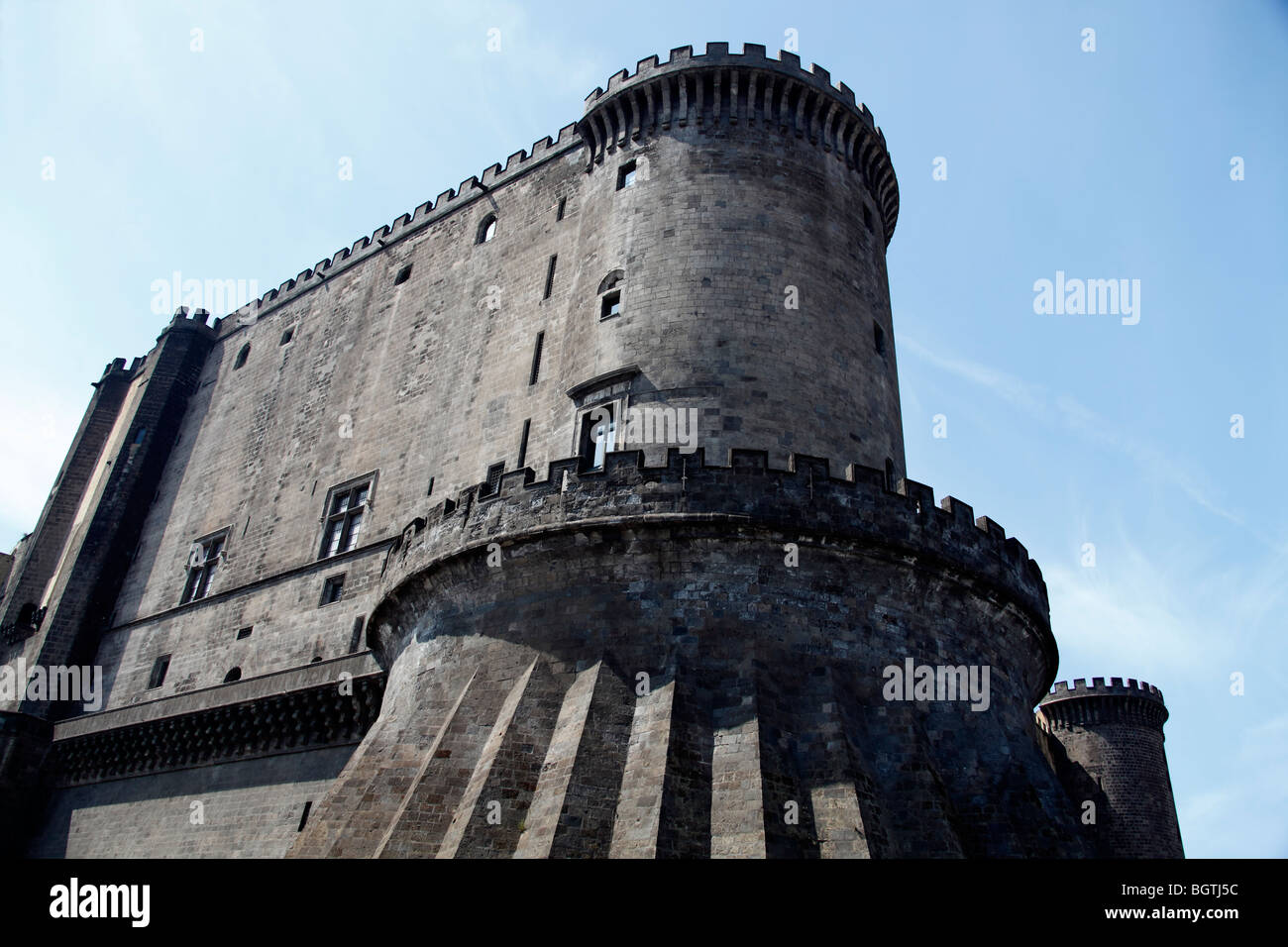Neapel castel nuovo hi-res stock photography and images - Alamy