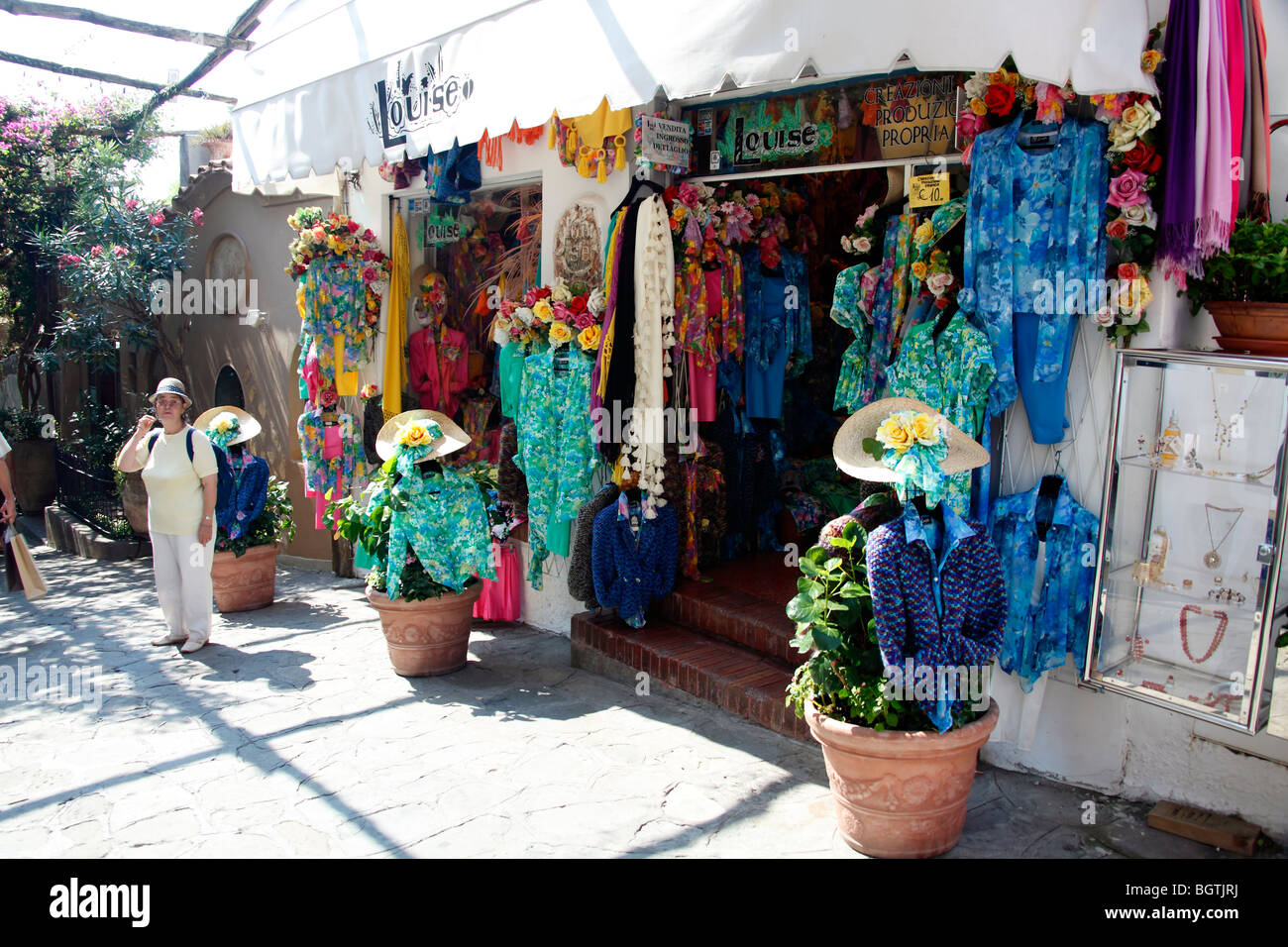 Souvenir shop positano hi-res stock photography and images - Alamy
