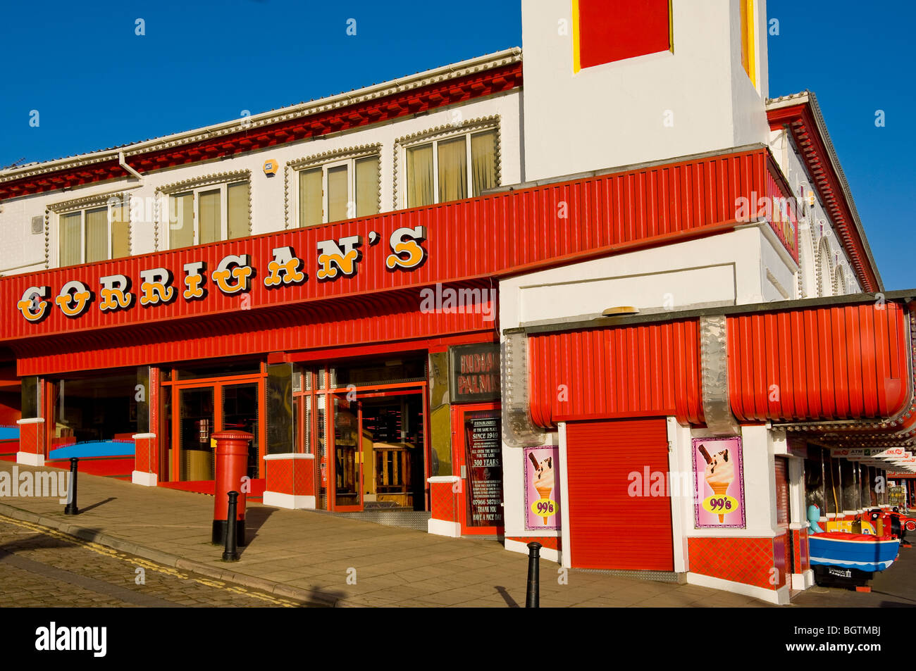 Amusement arcade on Scarborough seafront North Yorkshire England UK ... Amusement arcade on Scarborough seafront North Yorkshire England UK ...
