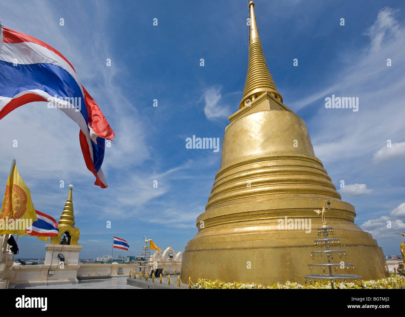 Wat Saket. Golden Mount stupa. Bangkok. Thailand Stock Photo - Alamy