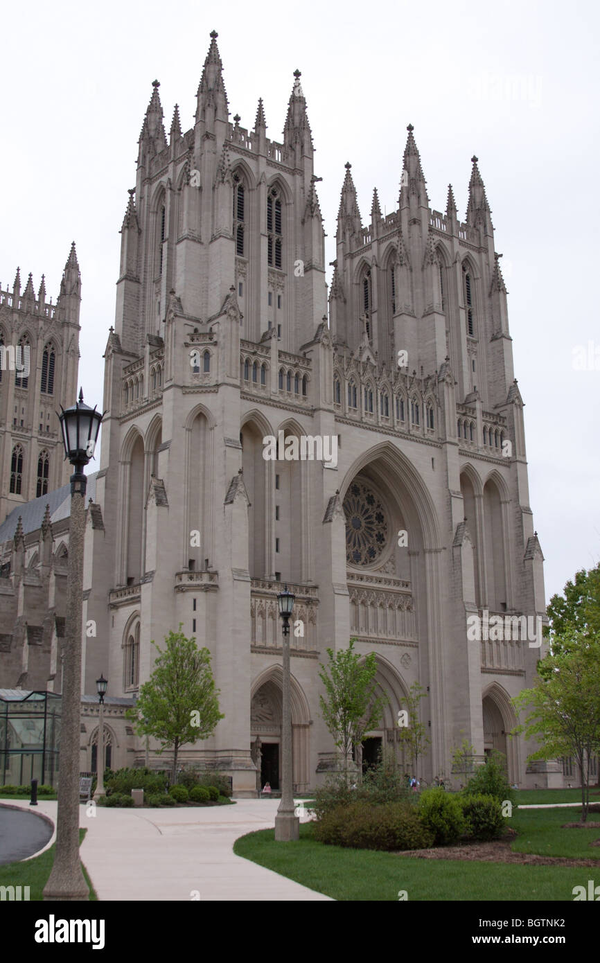 National cathedral washington dc hi-res stock photography and images ...
