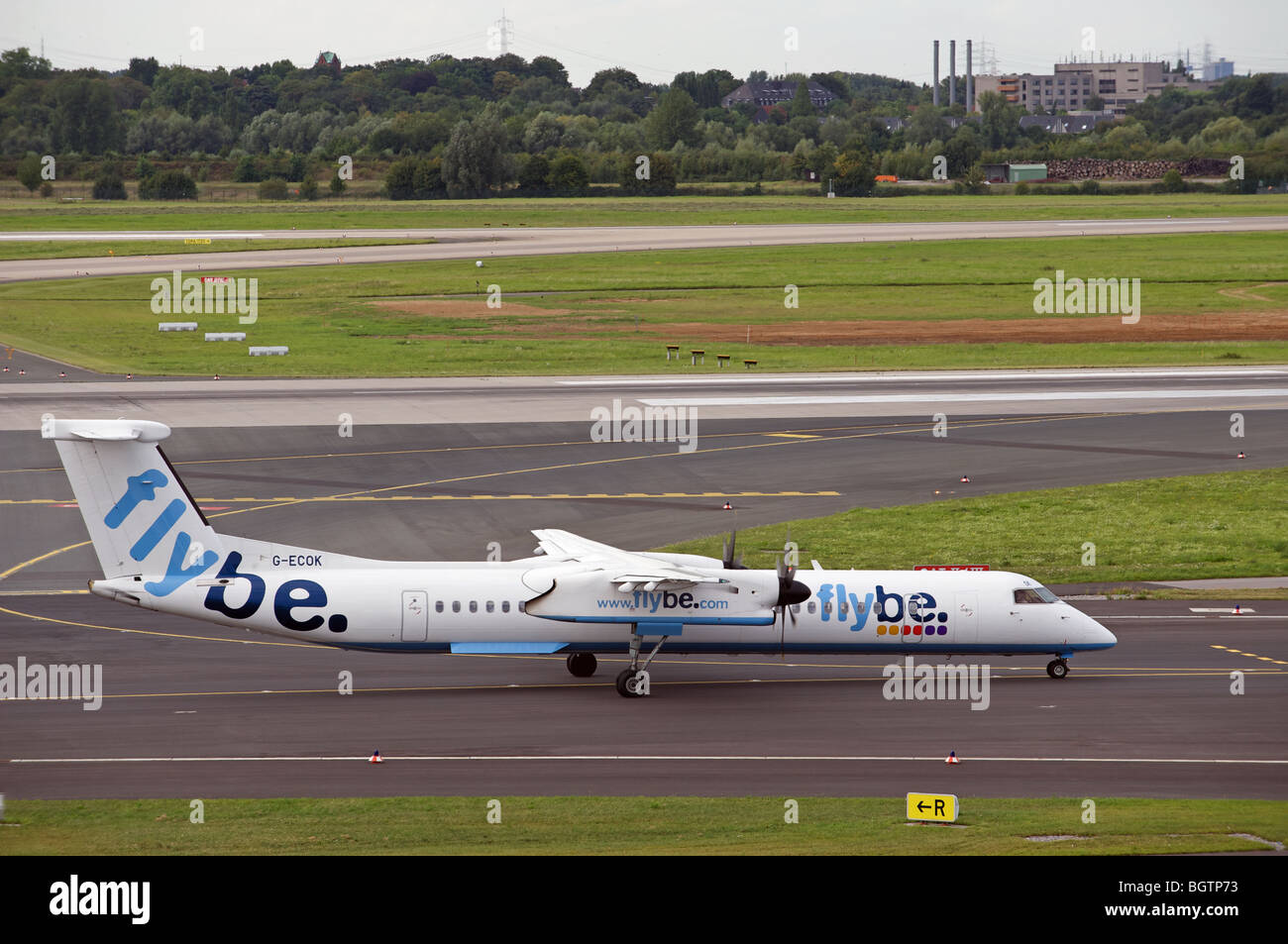 Flybe Bombardier Q400 turbo prop airliner, Dusseldorf International ...