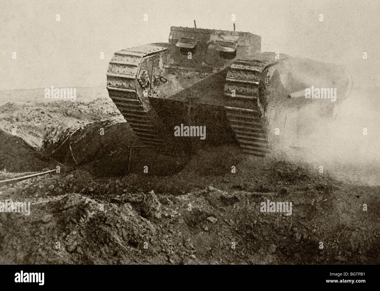 Somme 1916 tank hi-res stock photography and images - Alamy