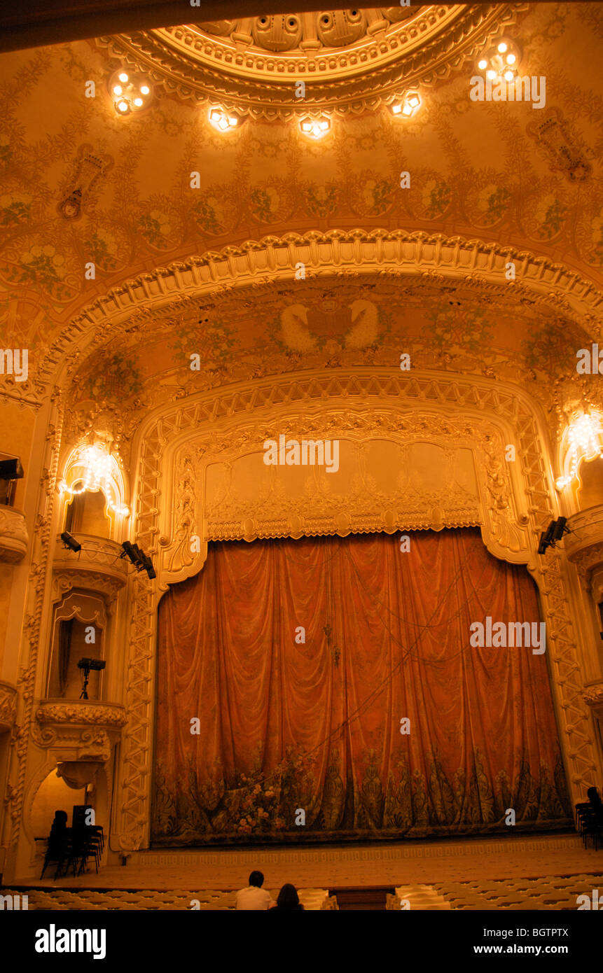 Interior opera house hi-res stock photography and images - Alamy