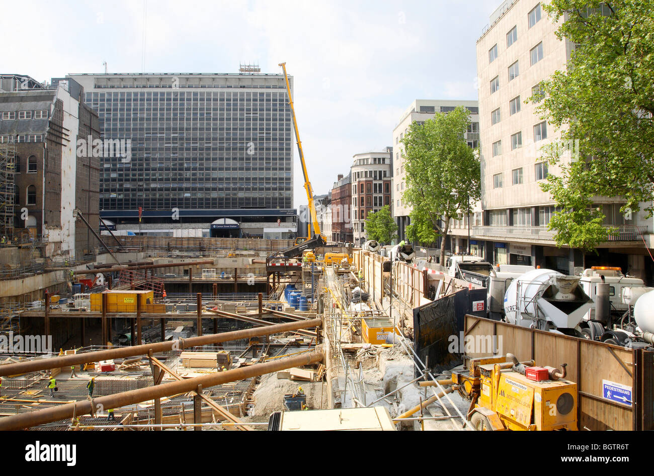 THE WALBROOK CONSTRUCTION SITE, LONDON, UNITED KINGDOM, FOSTER AND ...