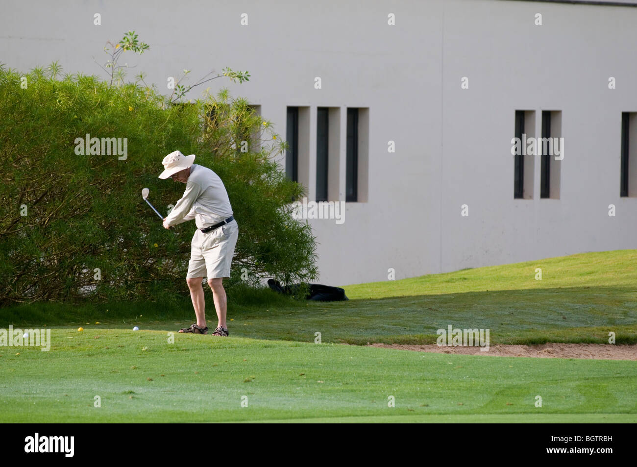 golf golfer swing swings golfclub golfclubs club clubs bunker bunkers ...