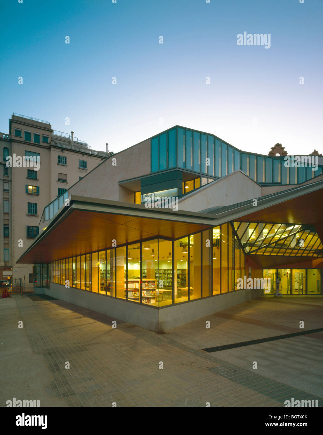 JAUME FUSTER LIBRARY, BARCELONA, SPAIN, JOSEP LLINAS Stock Photo - Alamy