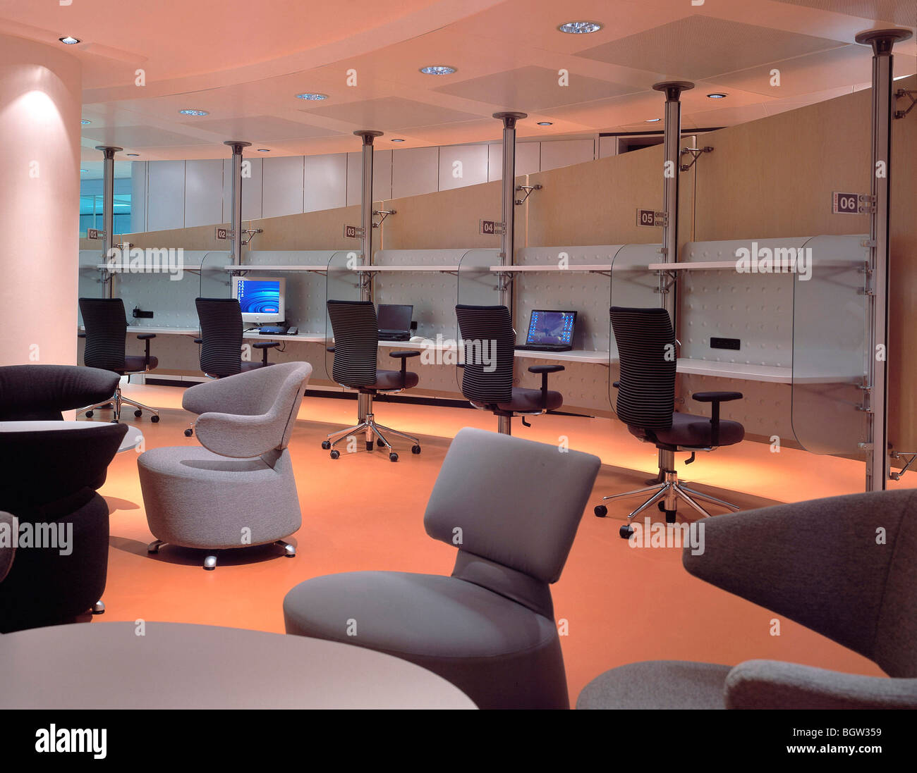 avanade offices seating with hotdesking workstations Stock Photo - Alamy