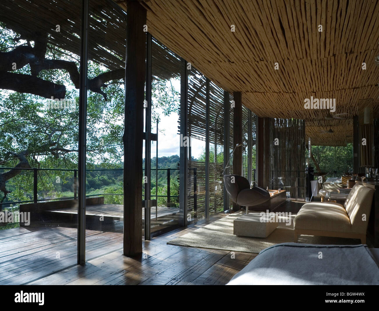 singita game lodge interior of cabin Stock Photo - Alamy