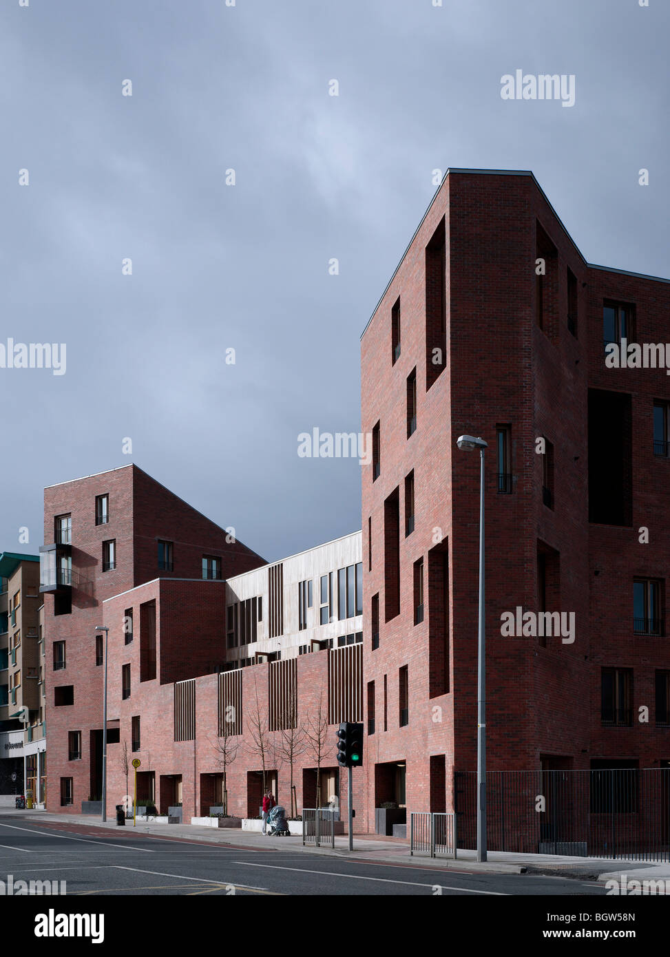 the timberyard social housing exterior dublin 2009 Stock Photo - Alamy
