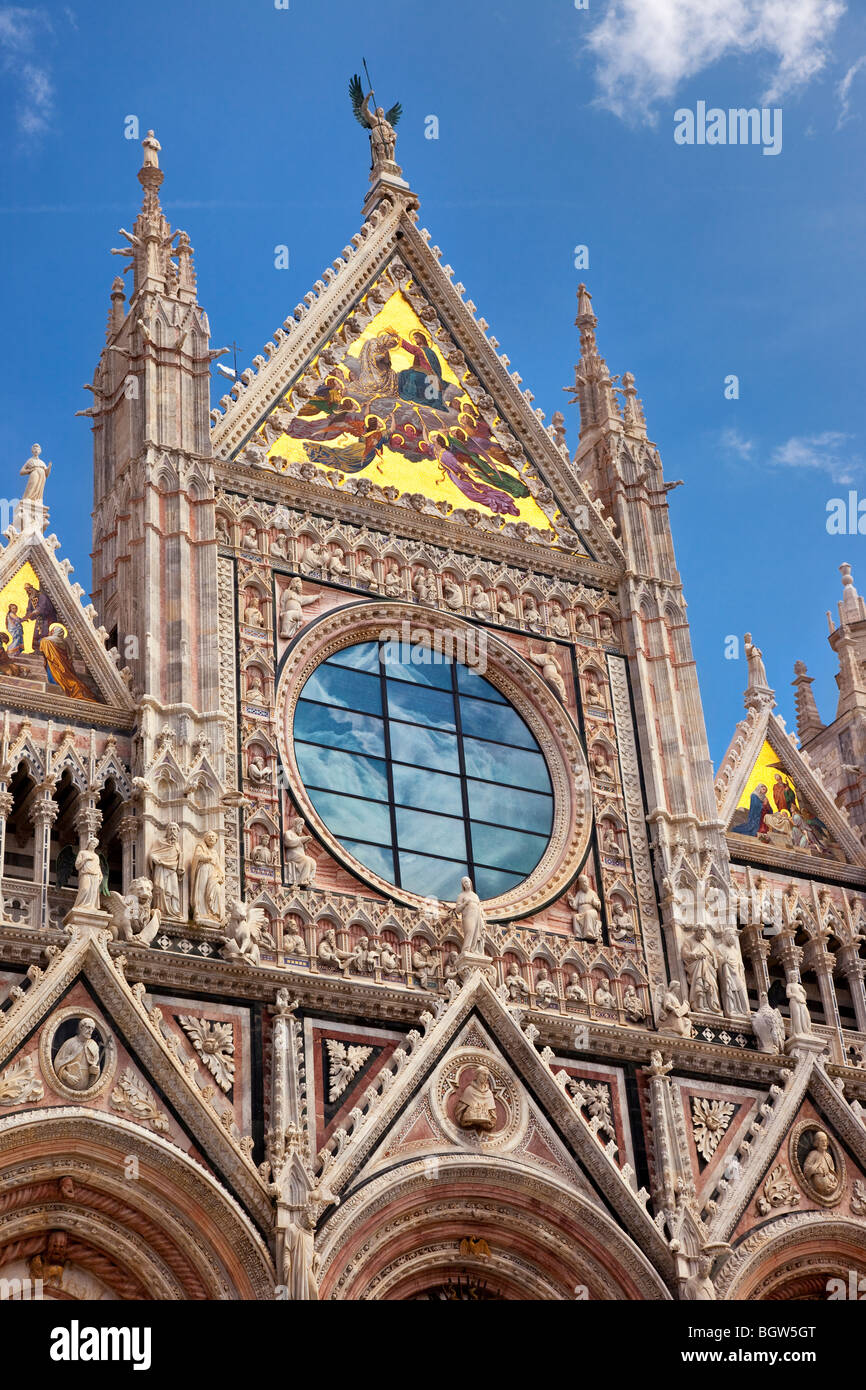 Detail view of the Duomo - Santa Maria Assunta in Siena Tuscany Italy ...
