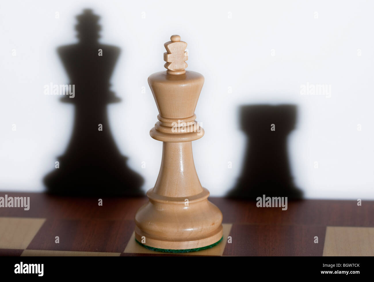 Chess pieces shadows hi-res stock photography and images - Alamy
