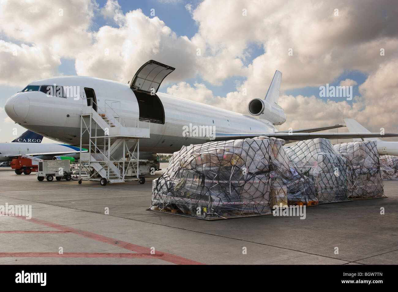 Cargo plane on ramp waiting to be loaded., Miami International Airport ...