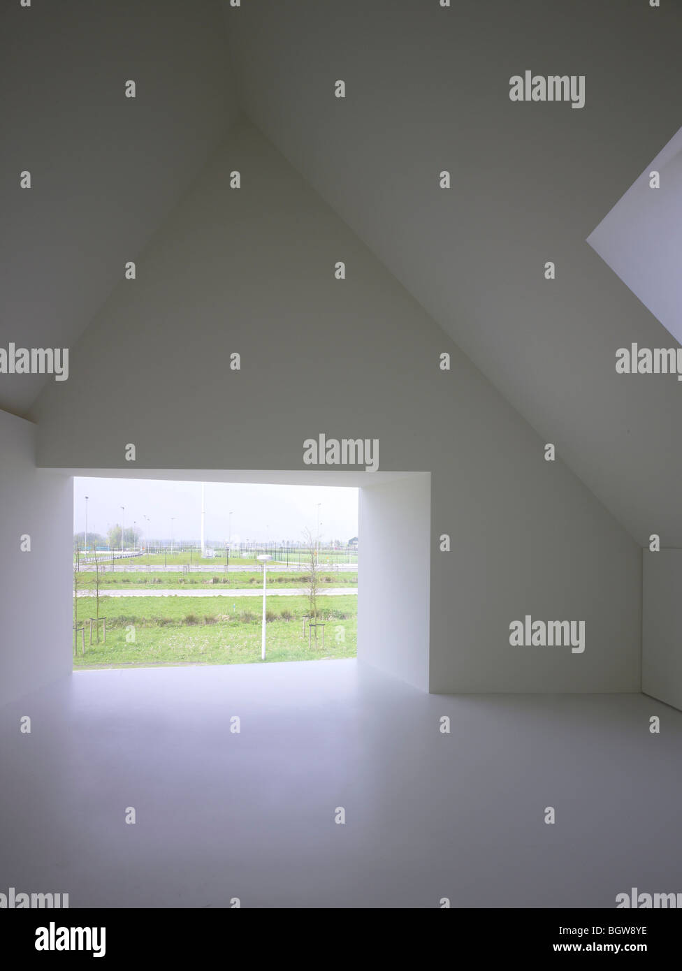 HOUSE BIERINGS, LEIDSCHE RIJN, NETHERLANDS, ROCHA TOMBAL Stock Photo ...