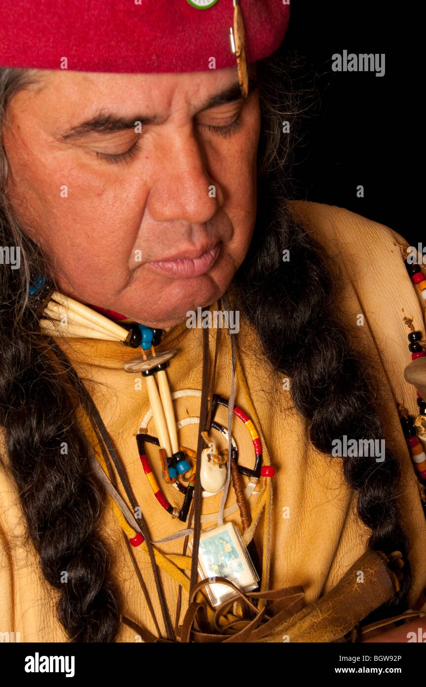 Anishinabe hi-res stock photography and images - Alamy