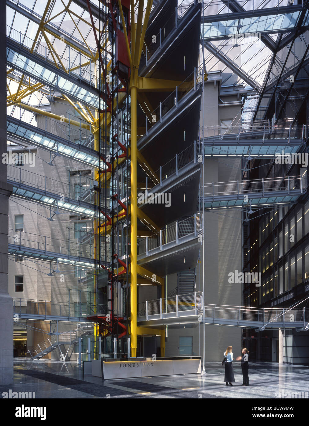 wide view of atrium interior / circulation bridges and walkways ...
