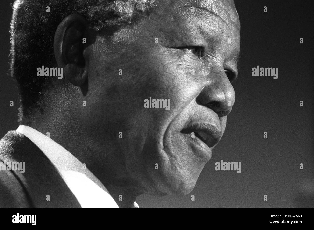 Nelson mandela 1993 hi-res stock photography and images - Alamy