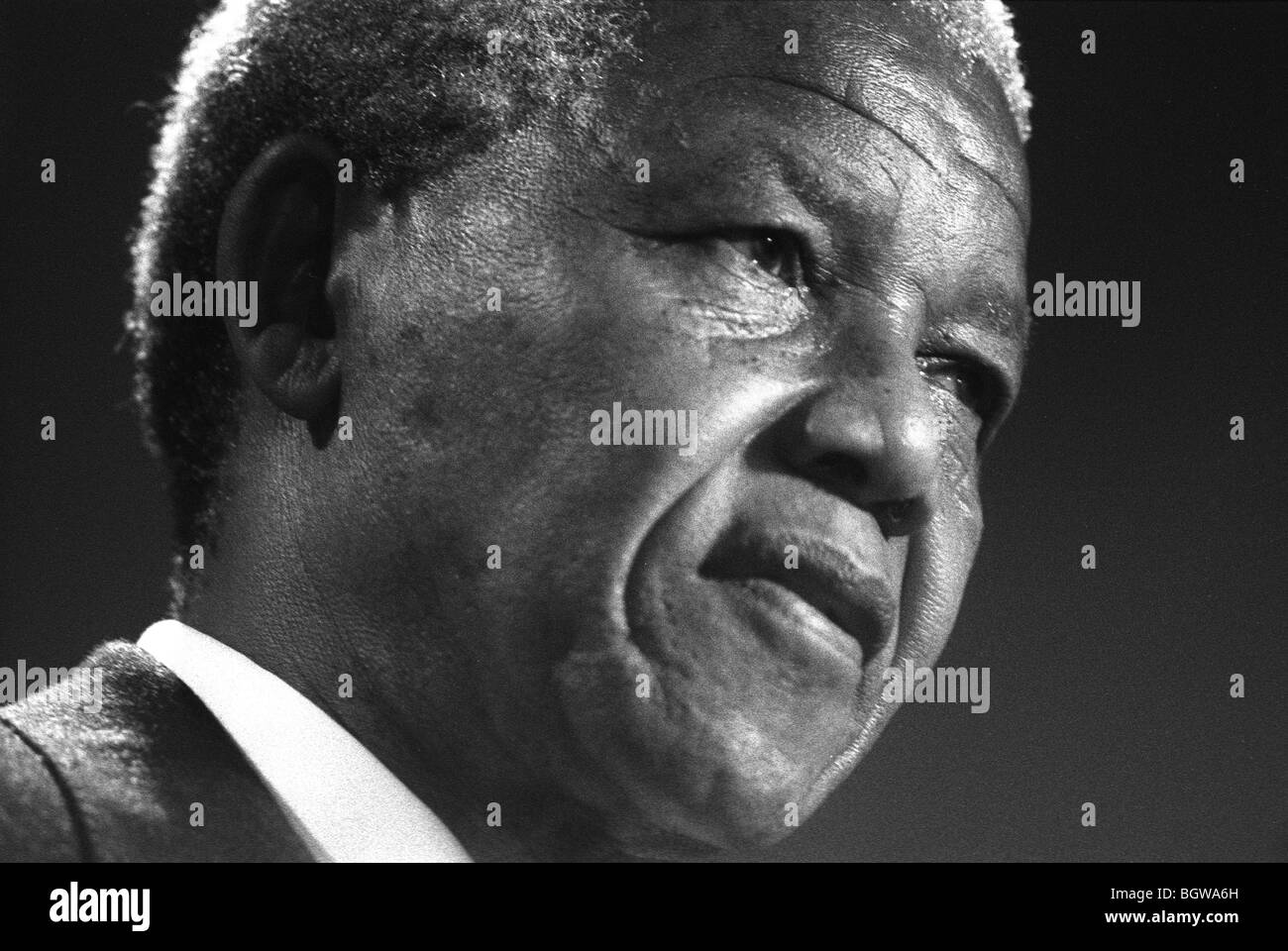 Nelson mandela 1993 hi-res stock photography and images - Alamy