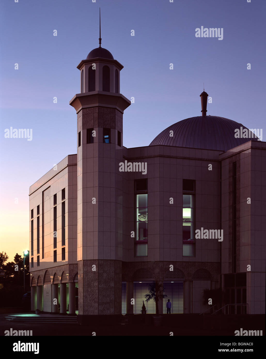 BAIT-UL-FUTAH MOSQUE, LONDON, UNITED KINGDOM, SUTTON GRIFFIN AND MORGAN ...