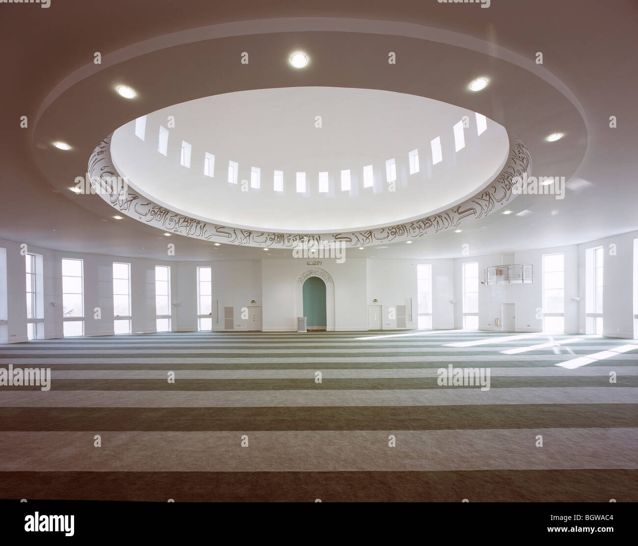 BAIT-UL-FUTAH MOSQUE, LONDON, UNITED KINGDOM, SUTTON GRIFFIN AND MORGAN ...