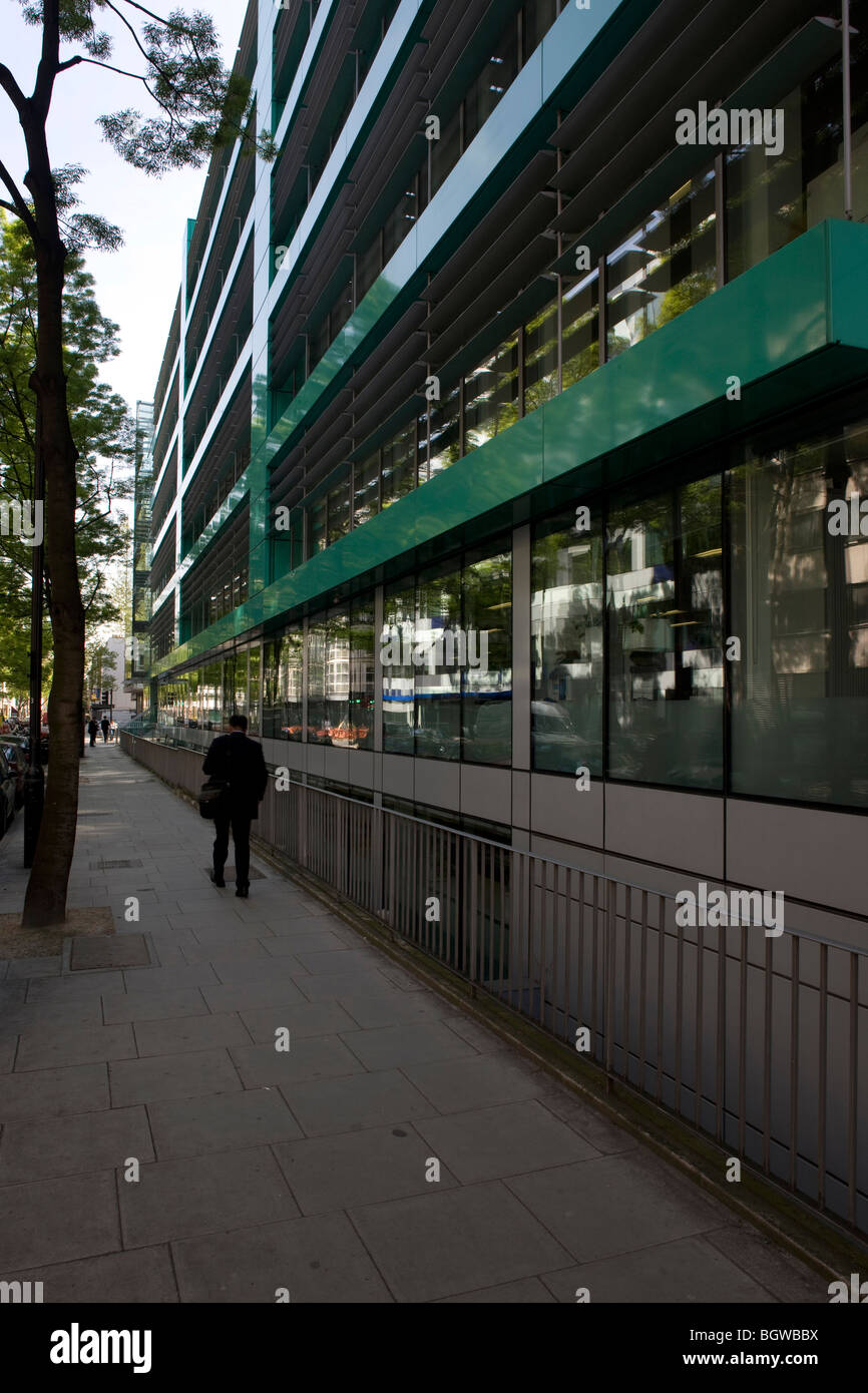 Fitzroy street london hi-res stock photography and images - Alamy