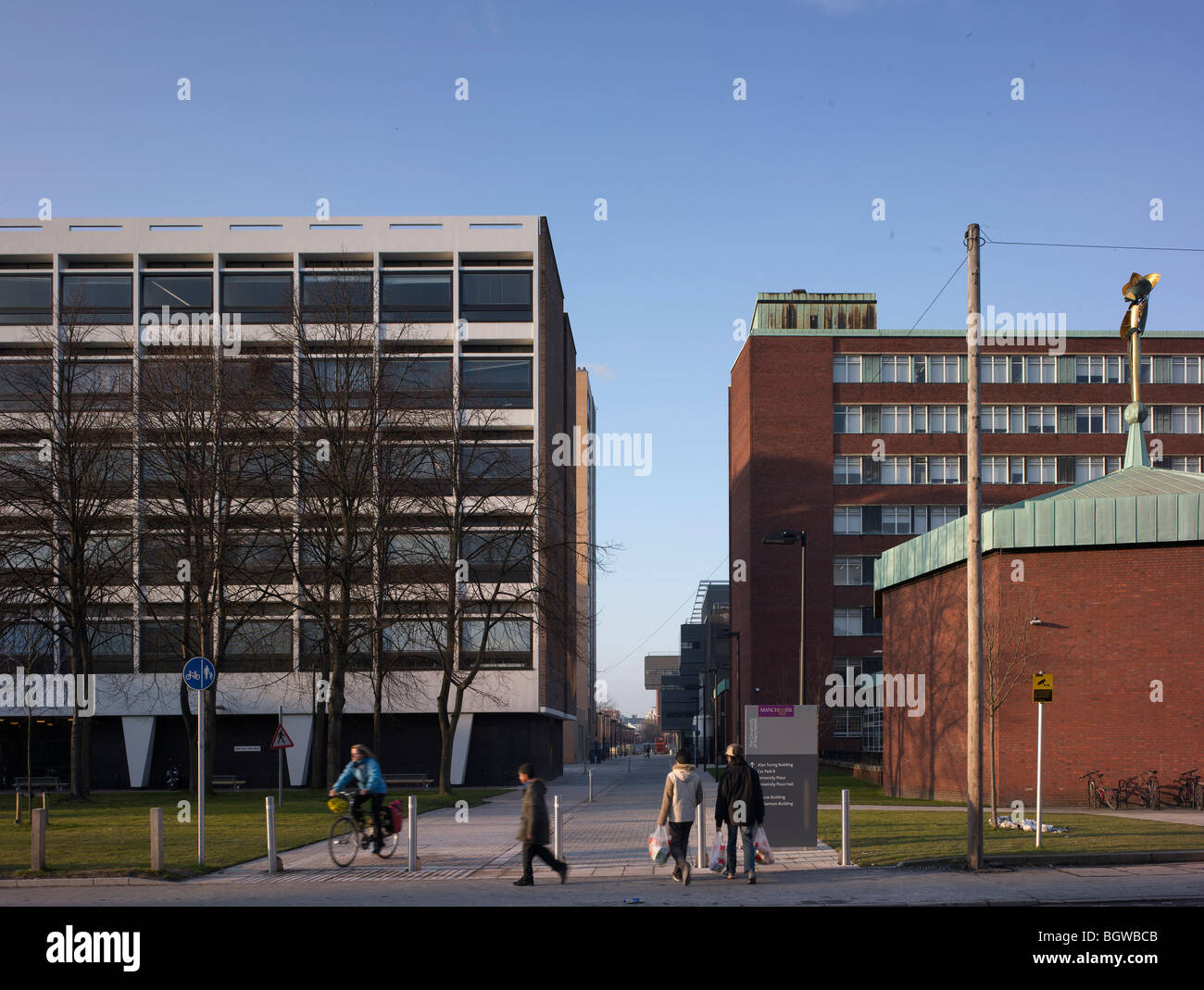 alan turing building manchester university sheppard robson exterior ...