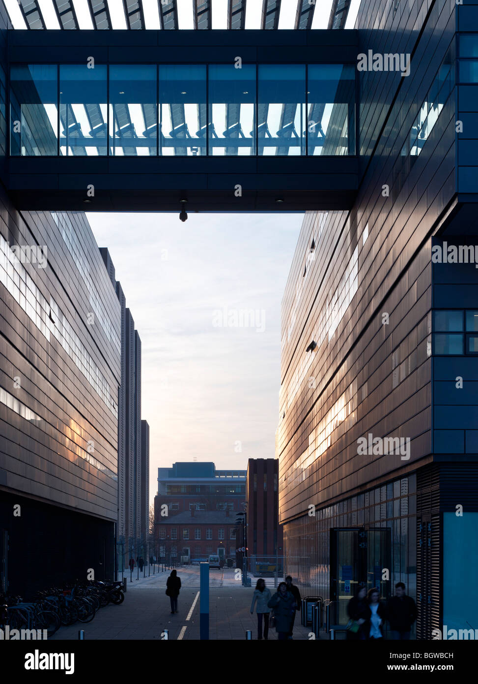 alan turing building manchester university sheppard robson exterior ...