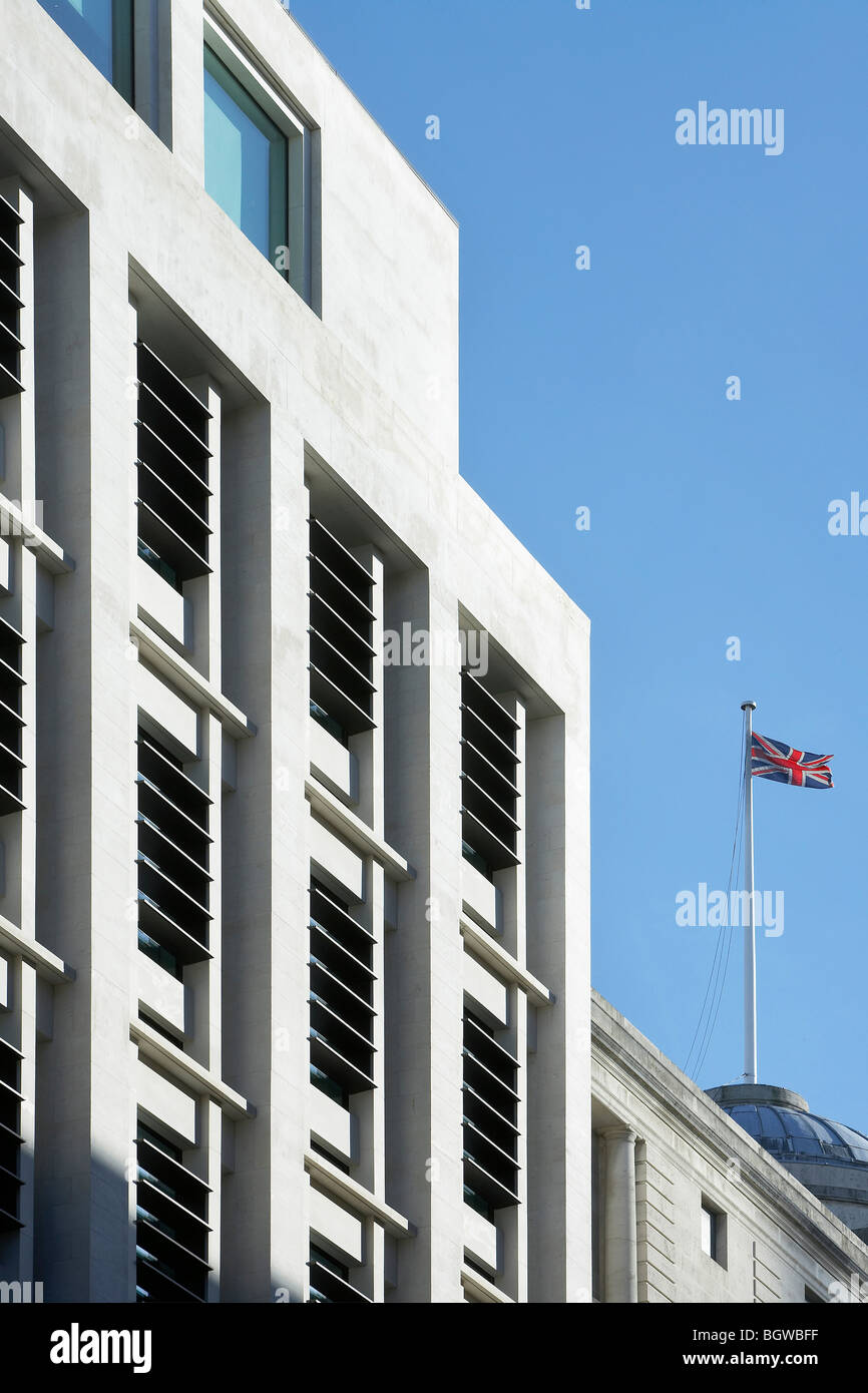 ONE OLD JEWRY, LONDON, UNITED KINGDOM, SHEPPARD ROBSON Stock Photo - Alamy