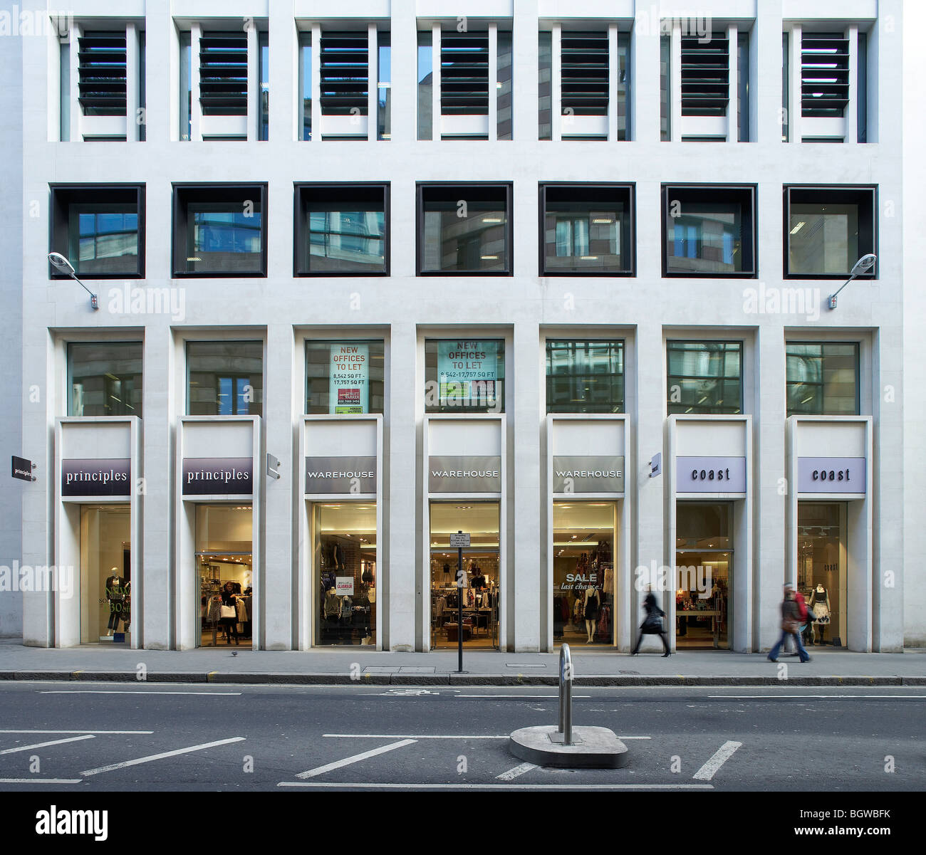 Old london store fronts hi-res stock photography and images - Alamy