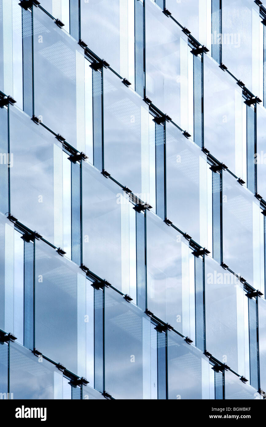 UNIVERSITY OF LIVERPOOL FACULTY OF ENGINEERING, LIVERPOOL, UNITED ...