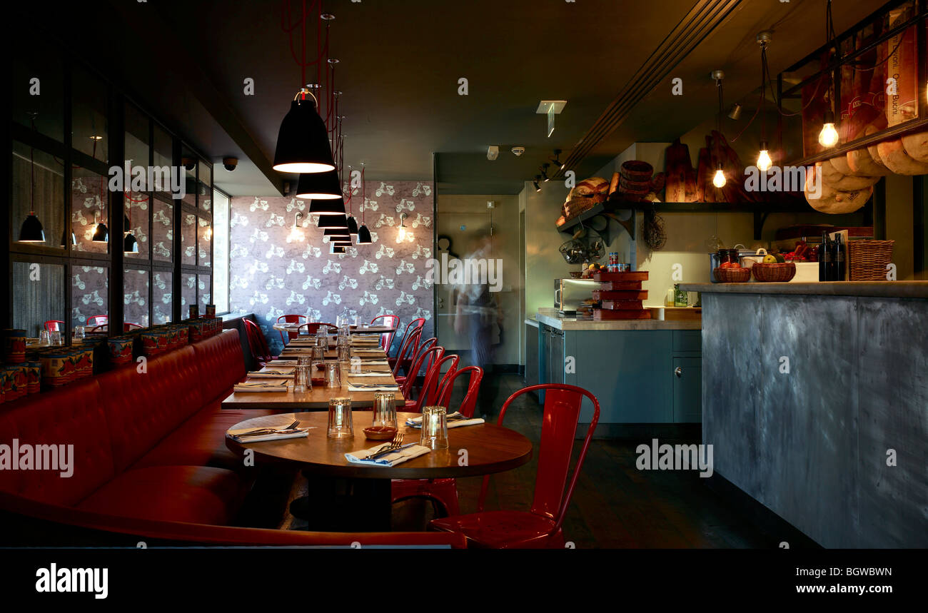 Jamie oliver italian bath hi-res stock photography and images - Alamy