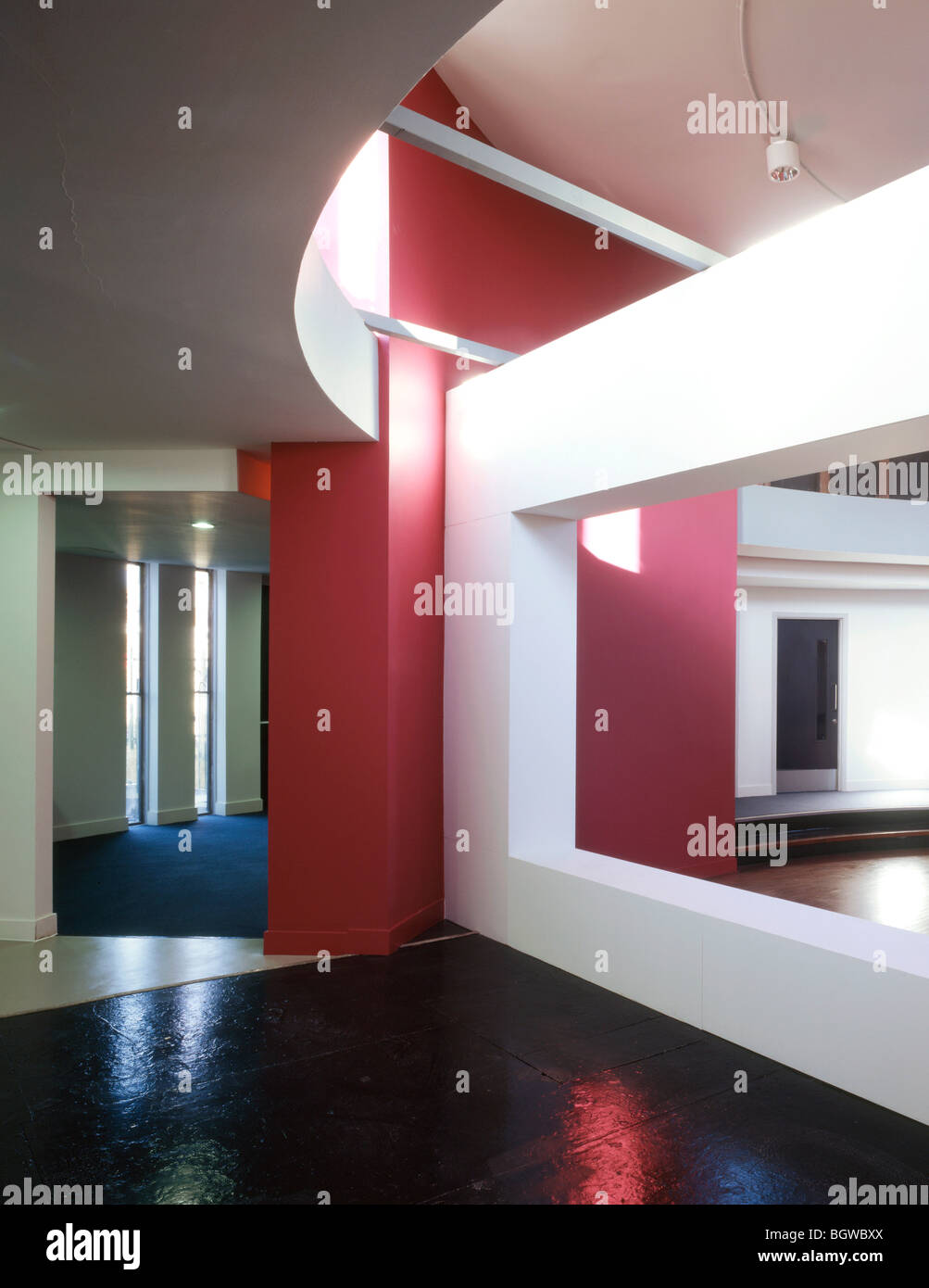 THE ROTUNDA, SLOUGH, UNITED KINGDOM, SURFACE TO AIR ARCHITECTS Stock ...