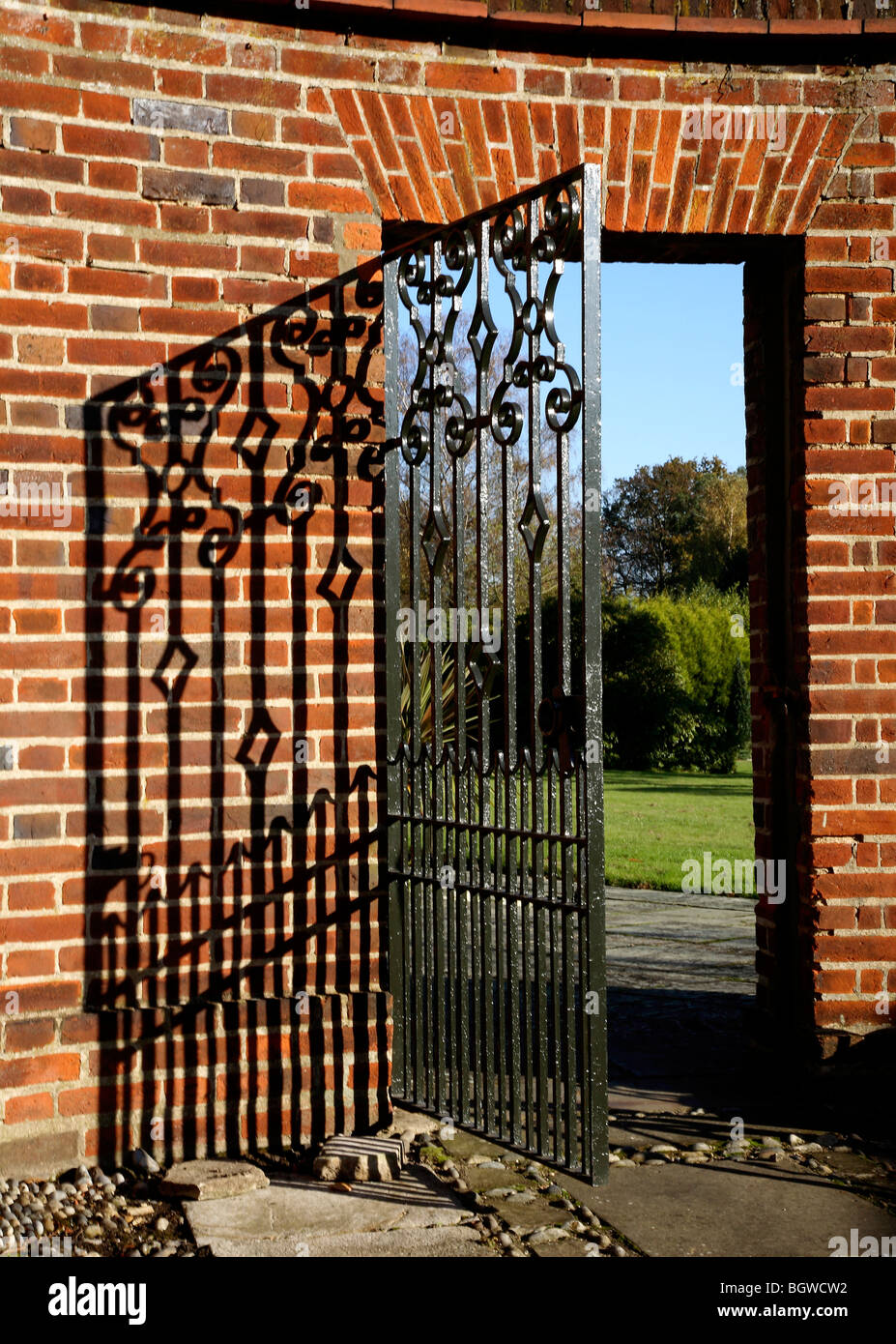 HADLEY HOUSE, LONDON, UNITED KINGDOM, THOMAS GLISZCZYNSKI ARCHITECTS ...