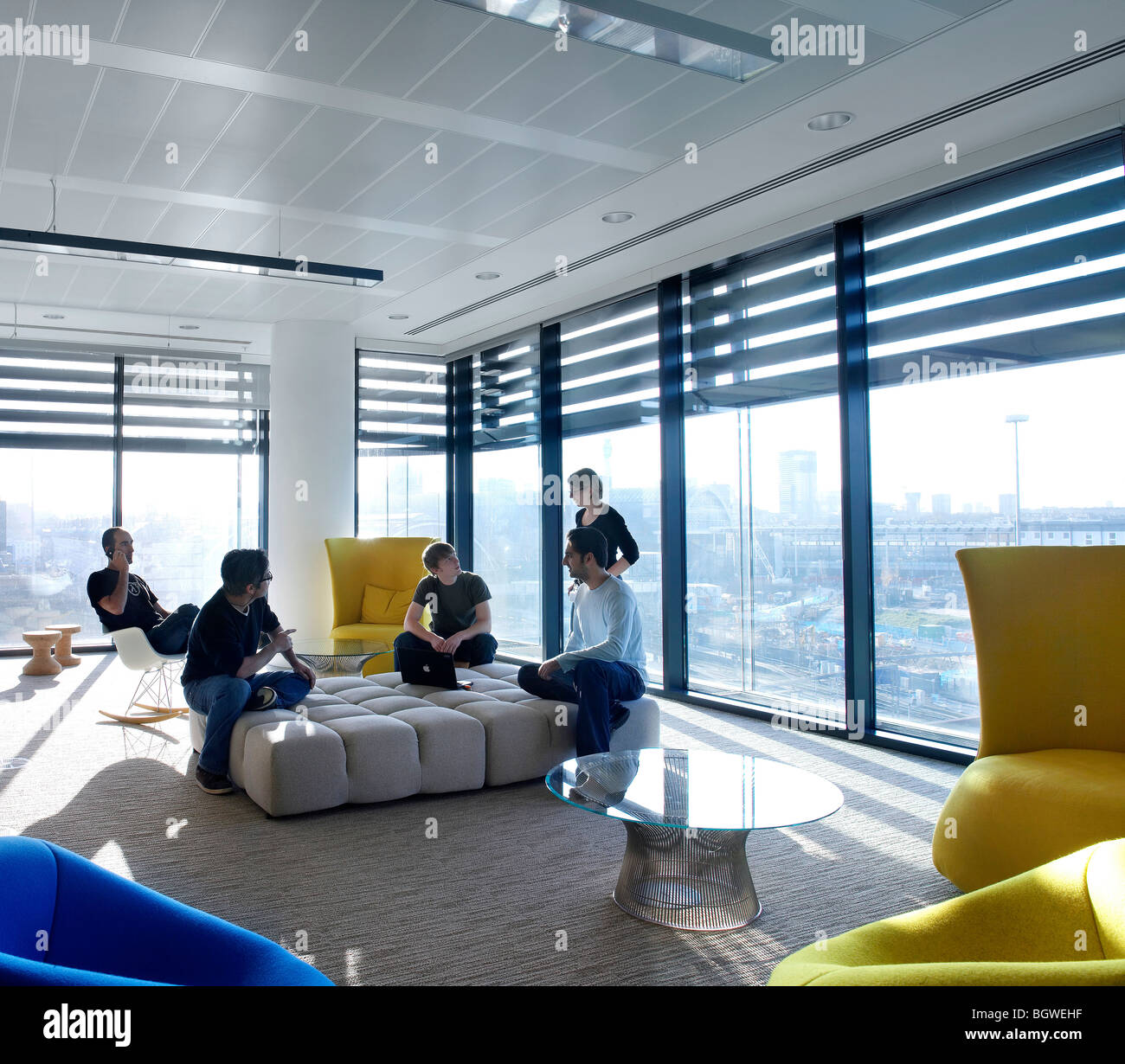 guardian offices kings place, people using break out space with ...