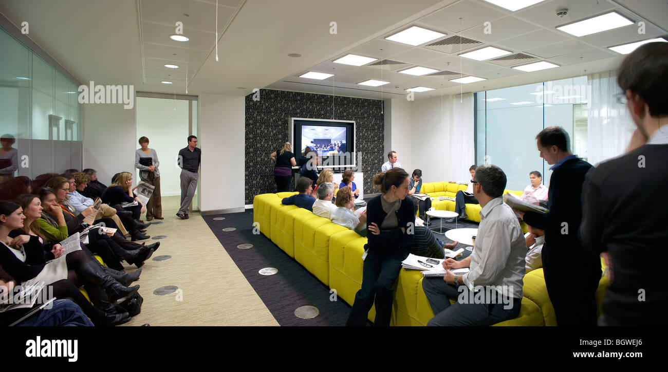 guardian offices kings place, gathering of employees in open plan ...